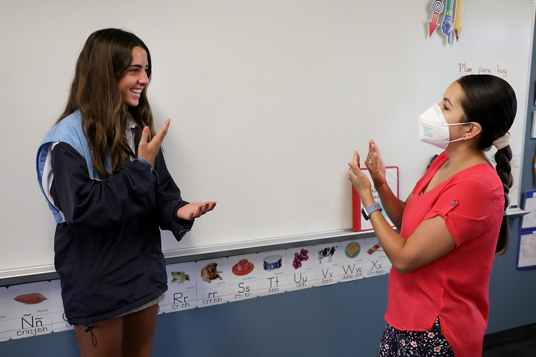 Opening Up New Worlds: How teaching Spanish and ASL together can ...